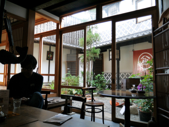 We visit Tomonoura, the scenic harbor town that inspired Studio Ghibli ...