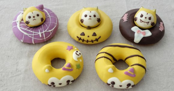 Trick or treat? How about both with these adorable Rascal the Raccoon ...
