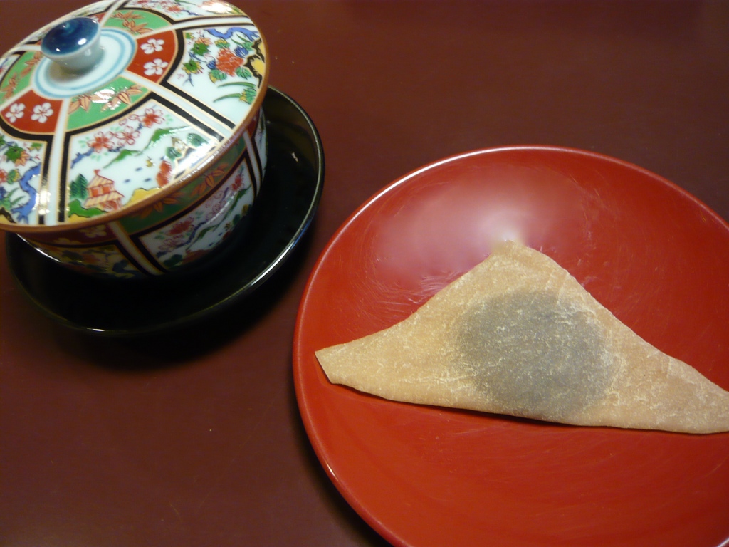 Gift-giving made easy! The most popular omiyage bought in Japan ...