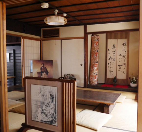 We visit Tomonoura, the scenic harbor town that inspired Studio Ghibli ...