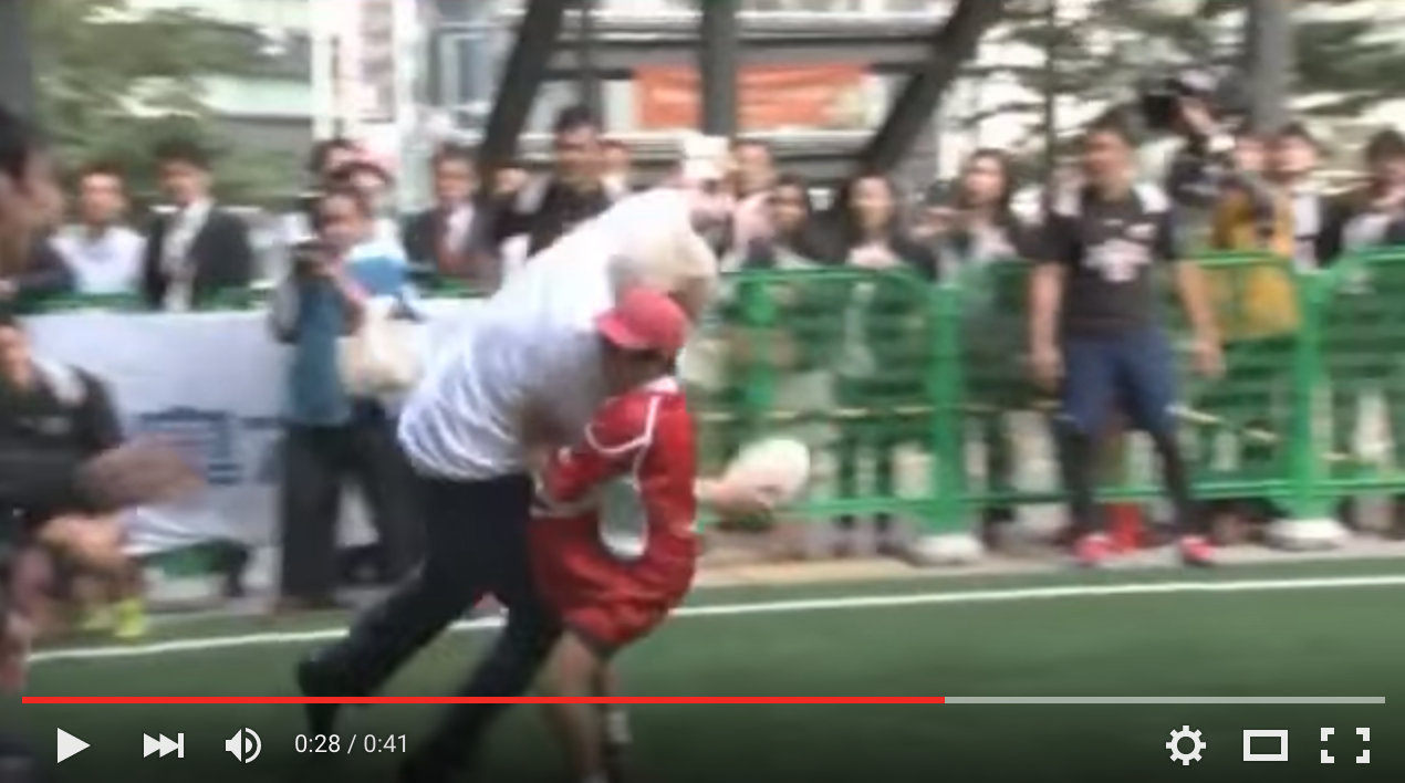 London mayor Boris Johnson takes out 10-year-old Japanese kid during ...