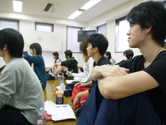 Singing and dancing lessons, too!? An inside-look at a Tokyo voice ...