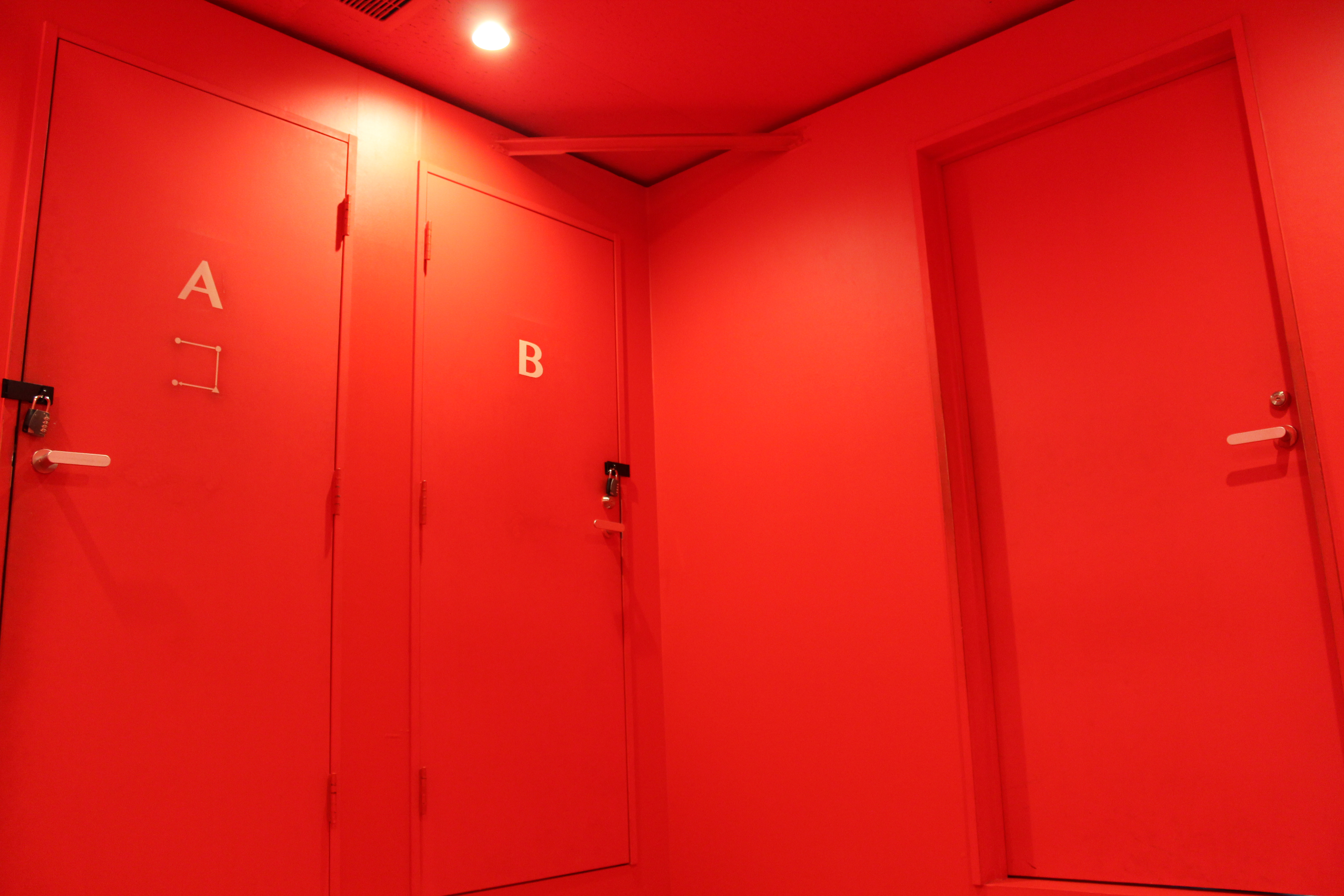 Japan’s “escape room” games go foreigner-friendly, into the underground ...