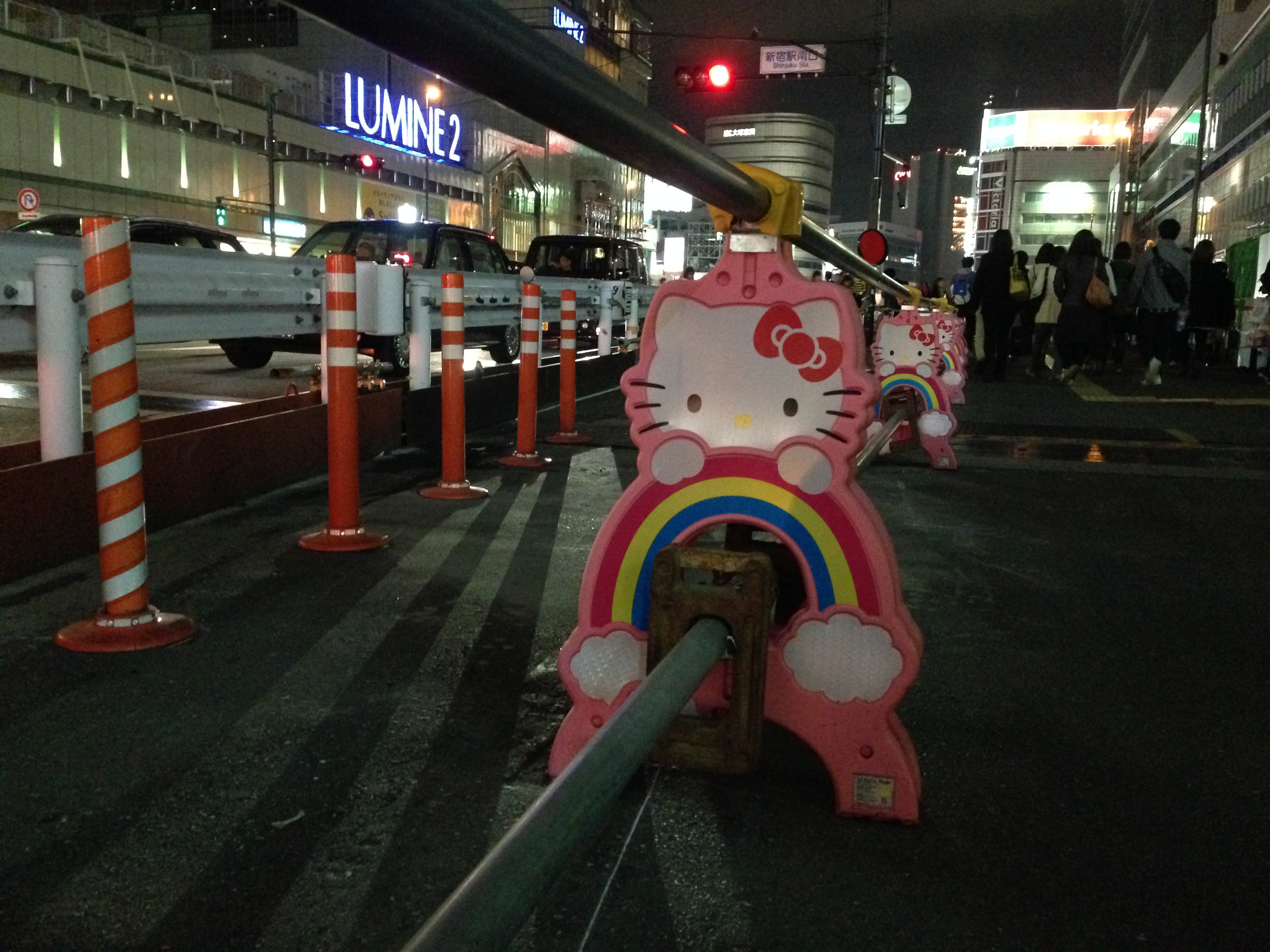 Hello Kitty now keeping roadside construction sites safe in Japan ...