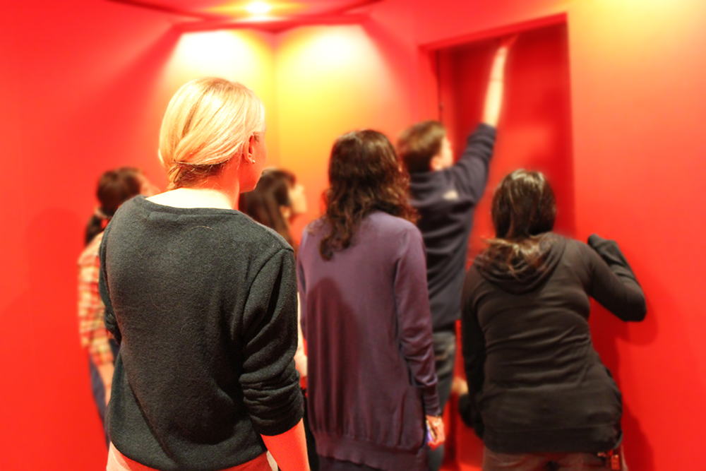 Japan’s “escape room” games go foreigner-friendly, into the underground ...