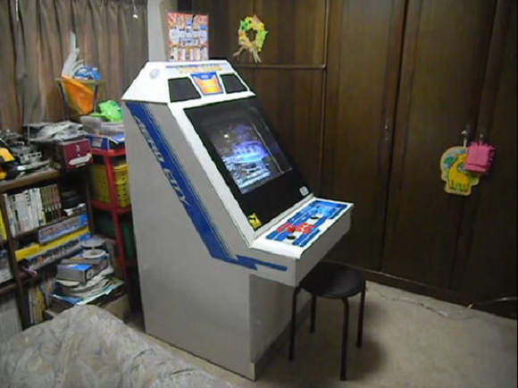 Japanese gamer builds his own custom arcade cabinet full of nostalgic ...