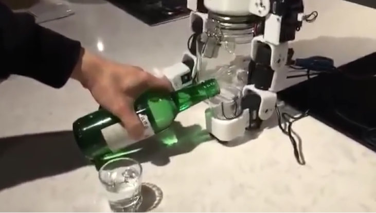 Drinky: The South Korean robot ready to share a glass of booze with ...