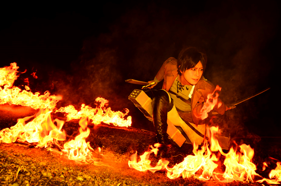 Awesome cosplay tour offers photos shoots with explosions and blazing ...
