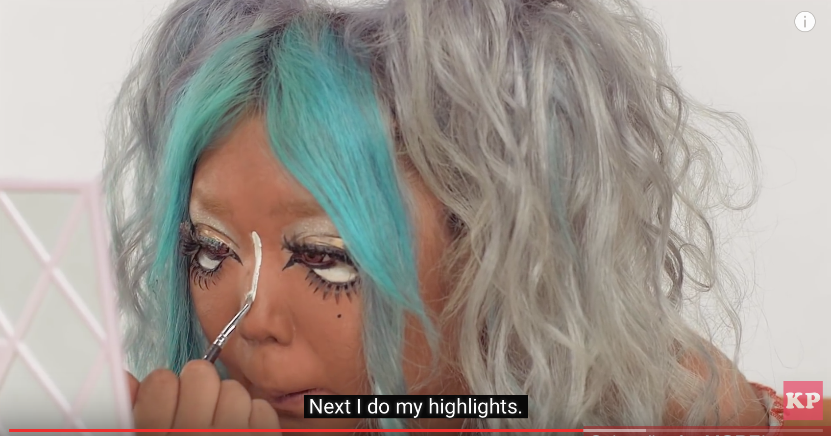 Eye-opening tutorial reveals daily makeup routine of a Japanese kuro ...