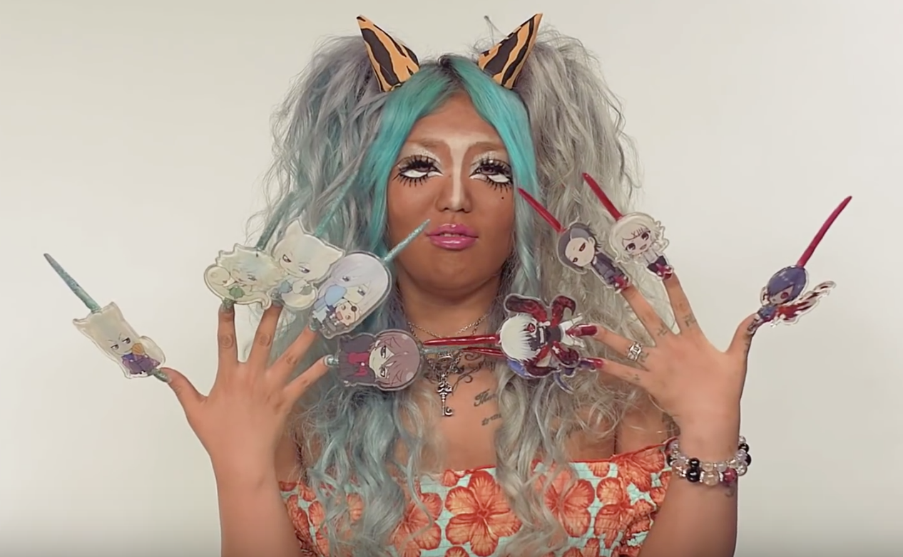 Eye-opening tutorial reveals daily makeup routine of a Japanese kuro ...