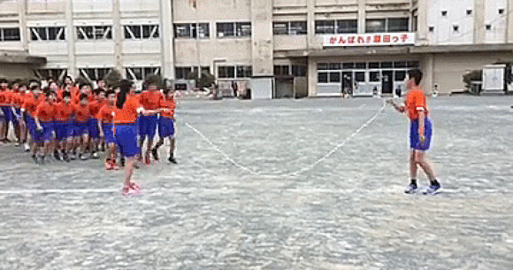 Talented Japanese sixth graders pull off mind-blowing jump-rope routine ...
