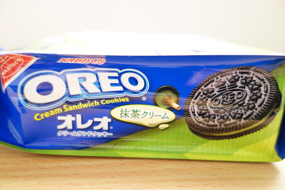 We try the new full-sized matcha Oreo cookies from Japan | SoraNews24 ...