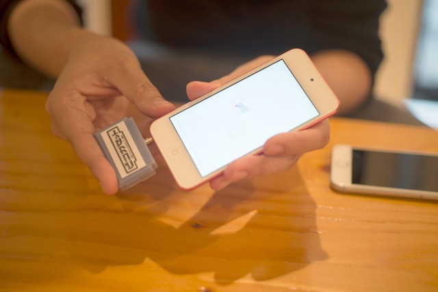 “Picocassette” smartphone game cartridges are here, now available to ...