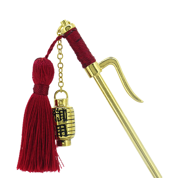 Upgrade your hairpin arsenal with Japanese kanzashi shaped like samurai ...