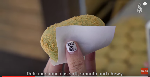 The fastest mochi maker in Japan reveals secrets of his technique【Video ...