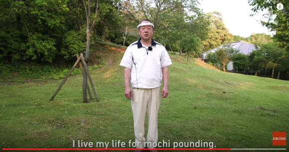 The fastest mochi maker in Japan reveals secrets of his technique【Video ...