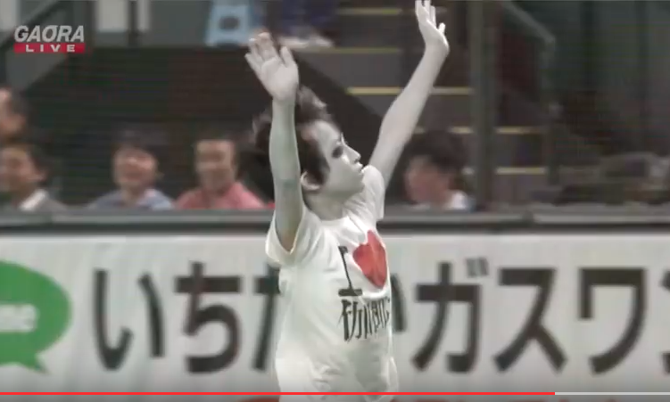 Sadako vs Kayako take to the field as they open baseball game in ...