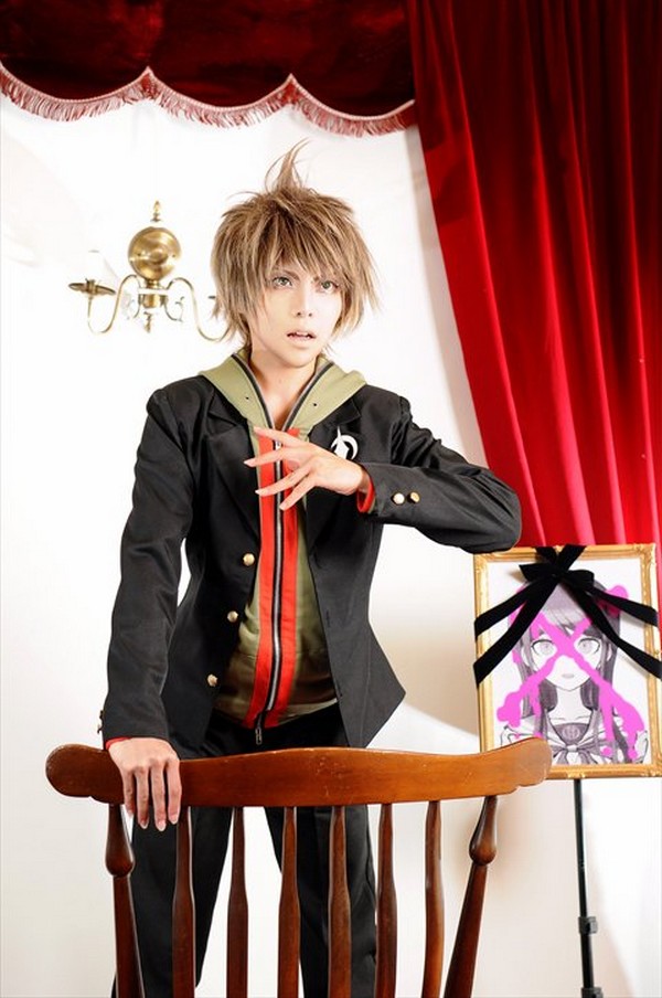 Cosplay ideals vs. reality, part 5: Props gone wild edition【Photos ...