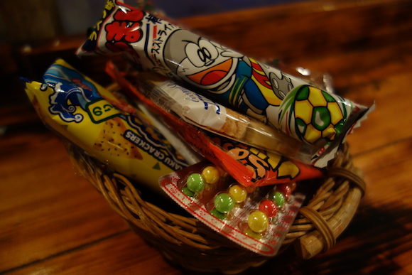 We go crazy for 500 yen all-you-can-eat sweets and snacks at Tokyo ...