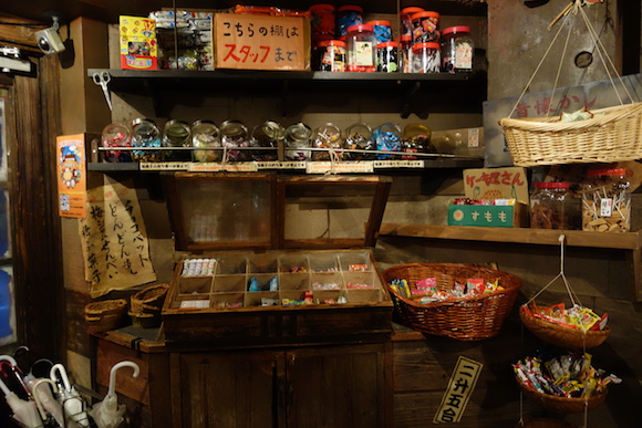 We go crazy for 500 yen all-you-can-eat sweets and snacks at Tokyo ...