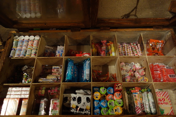 We go crazy for 500 yen all-you-can-eat sweets and snacks at Tokyo ...