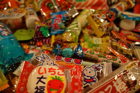 We go crazy for 500 yen all-you-can-eat sweets and snacks at Tokyo ...