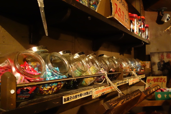 We go crazy for 500 yen all-you-can-eat sweets and snacks at Tokyo ...
