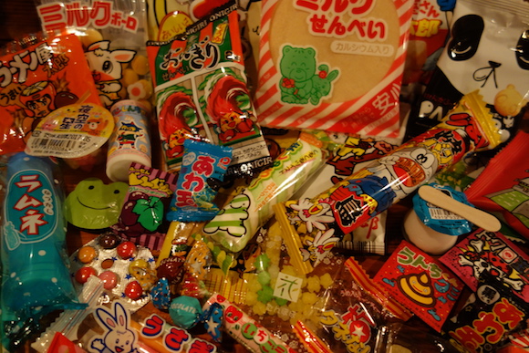 We go crazy for 500 yen all-you-can-eat sweets and snacks at Tokyo ...
