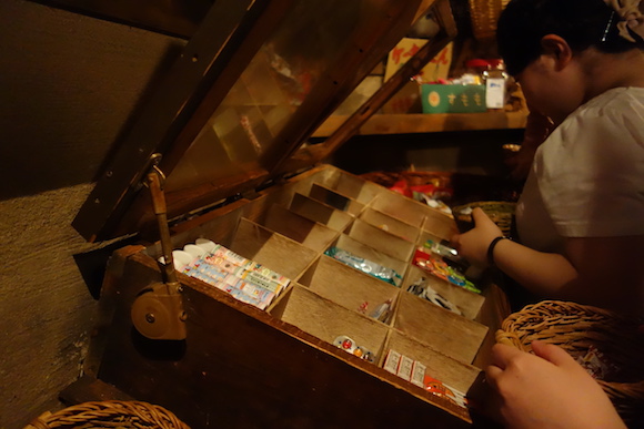 We go crazy for 500 yen all-you-can-eat sweets and snacks at Tokyo ...