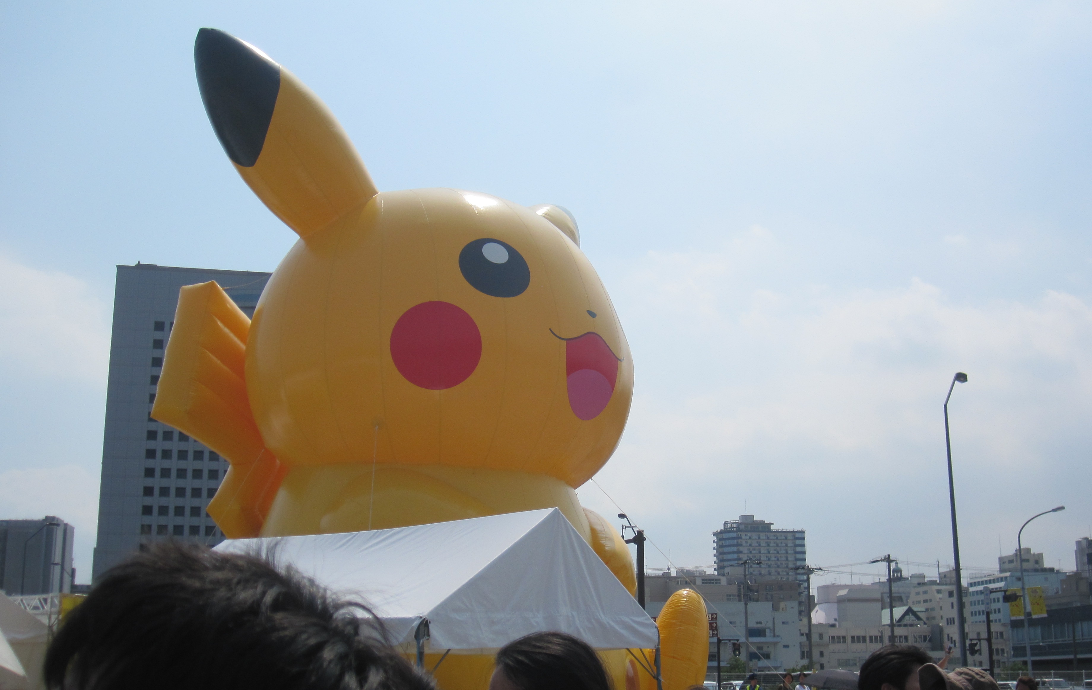 Japan’s Pikachu Outbreak 2016! Pokémon get wet and wild in Yokohama ...
