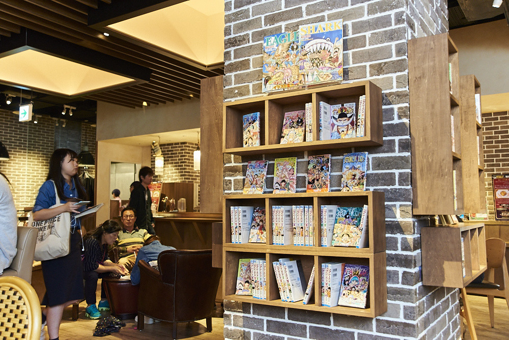 Visiting the official One Piece Library Cafe【Photo Report】 | SoraNews24 ...