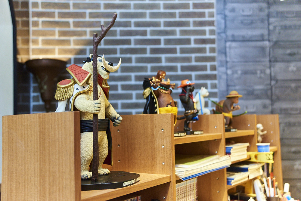 Visiting the official One Piece Library Cafe【Photo Report】 | SoraNews24 ...