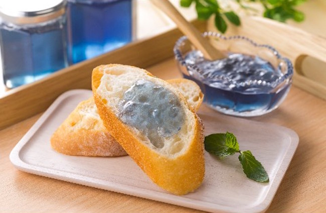 Beautiful blue apple jam is taking the Japanese internet’s breath away ...