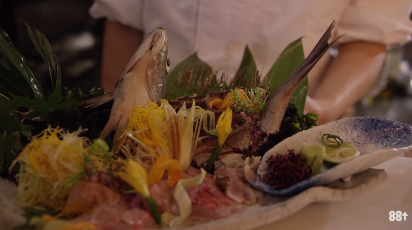 Watch a sashimi master chef slice a fish like it’s no big deal【Video ...