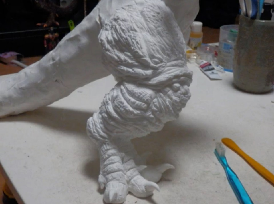 Video shows incredible process it took to create monstrous model of ...