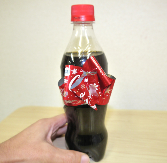 Marketing genius: Coca-Cola Japan’s Christmas bottles transform into ...