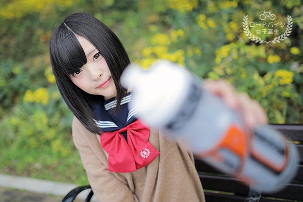 Japanese cosplayer dresses as female high school student for new road ...