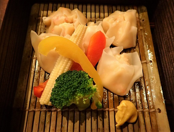 Old Japanese bathhouse gets converted into an izakaya restaurant in ...