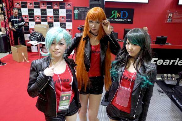 Booth babes and cosplayers come out to play at world’s first-ever Tokyo ...