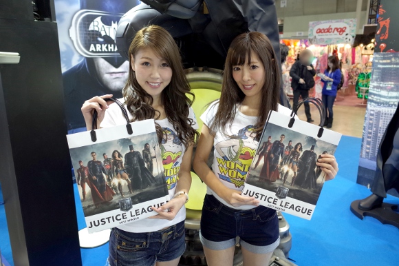 Booth babes and cosplayers come out to play at world’s first-ever Tokyo ...