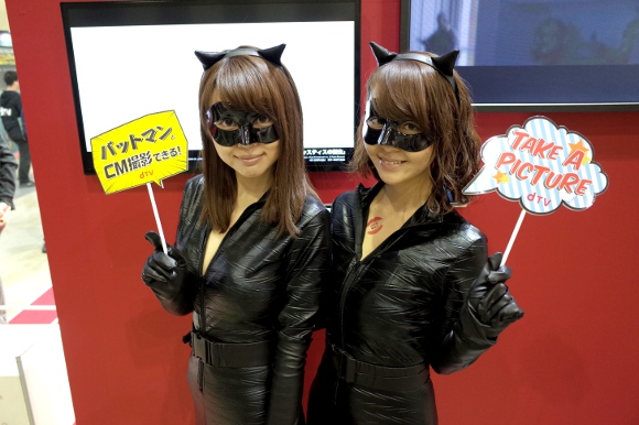 Booth babes and cosplayers come out to play at world’s first-ever Tokyo ...