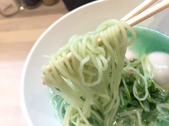 Tokyo restaurant serves up unusual ramen with blue chicken broth ...