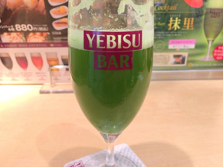 Japan’s matcha green tea beer satisfies two cravings in an awesomely ...