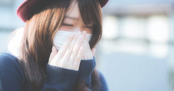 Japanese tourists in flu masks frighten British supermarket shoppers ...
