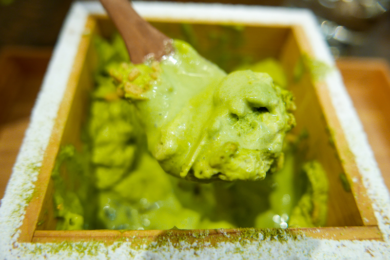 Matcha parfait looks like a Japanese zen garden, hides a treasure trove ...