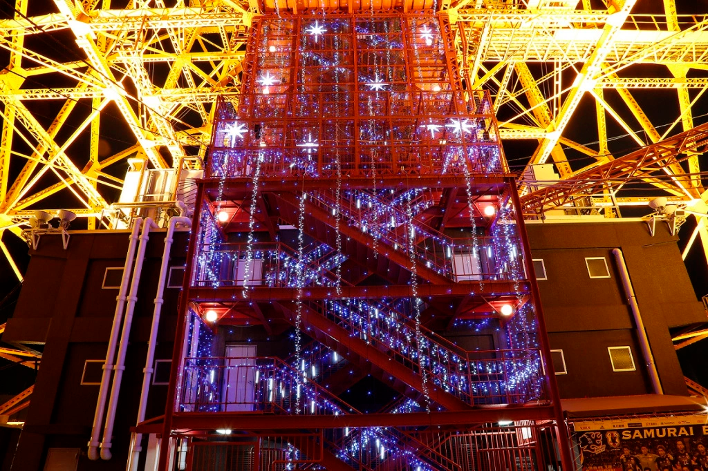 Tokyo Tower is bathed in beautiful blue for Milky Way Illumination and ...