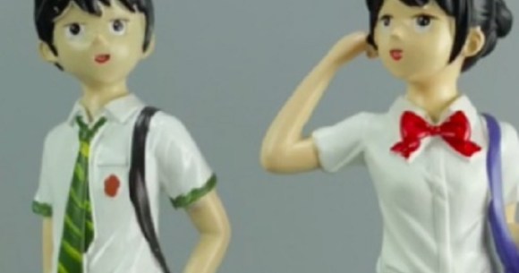 Chinese bootleg figures for Your Name anime simultaneously look exactly ...