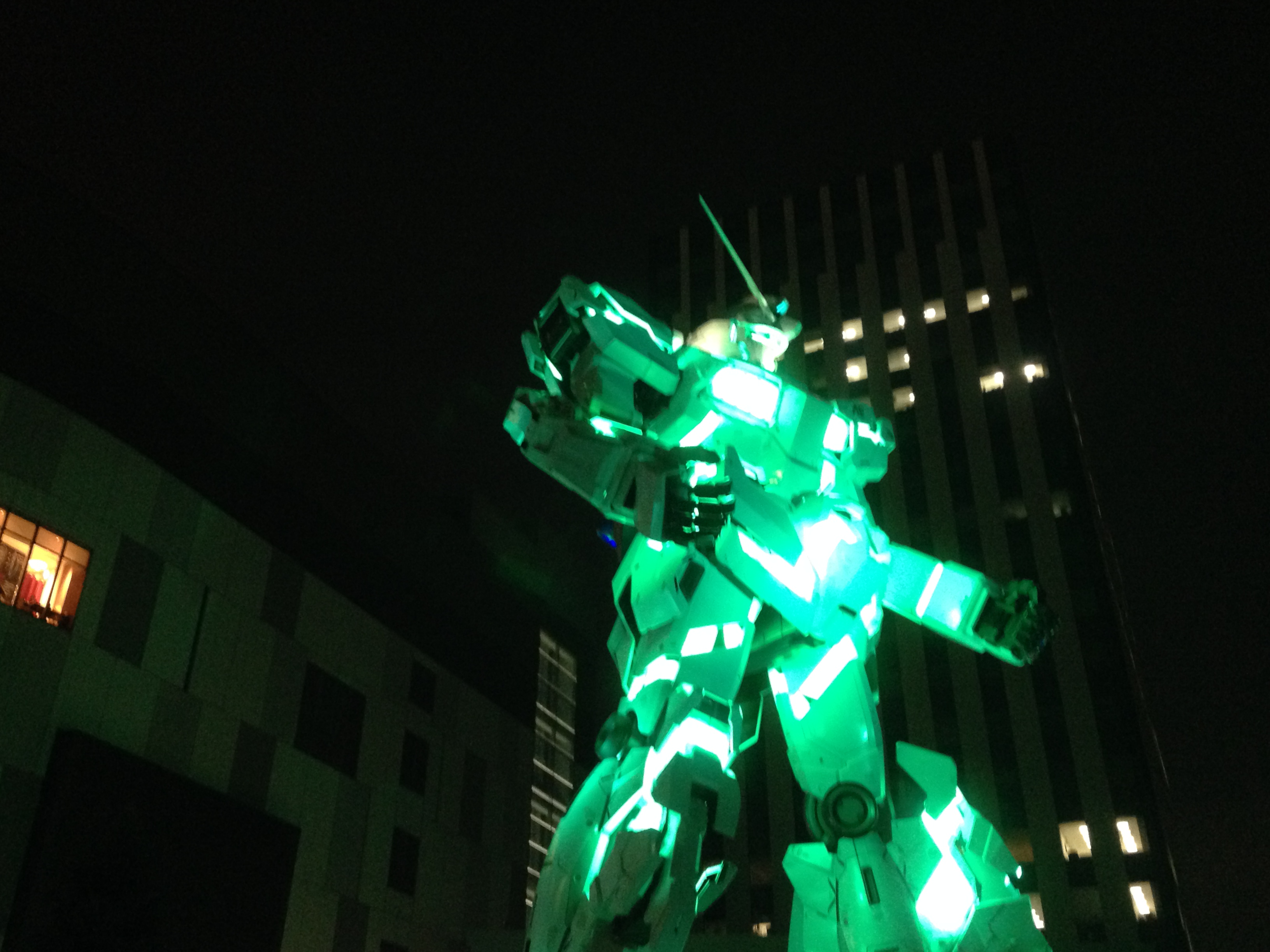 Tokyo’s new giant Gundam anime robot statue is complete, and it’s ...
