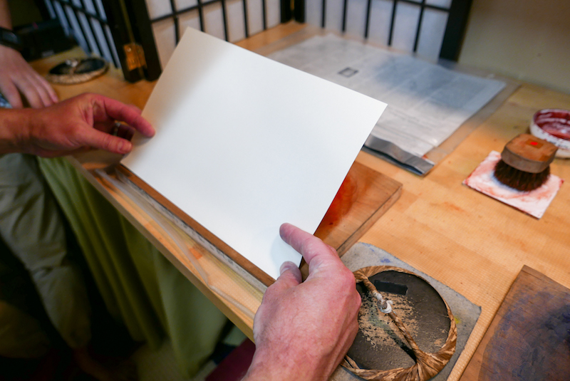 Ukiyoe Heroes woodblock printmaker shares secrets of the trade with fun ...
