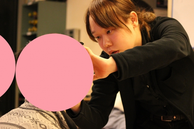 Tokyo school teaches cross-dressing men, transgender individuals to ...